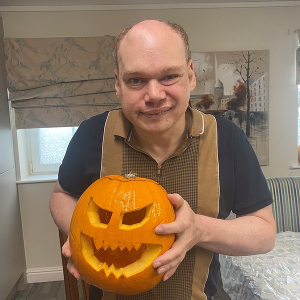 Autism East Midlands | Spooktacular pumpkin carving